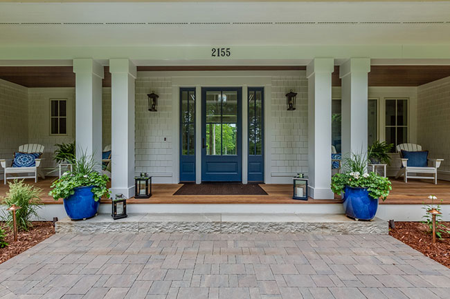 A Quick Guide to Glass Door Inserts | Custom Glass Products